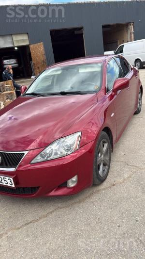 Sarkans Lexus IS 2007 Rīga, ar dzinēja tilpumu 2.50 L un nobraukumu 244 tūkst. km par 4500 €, foto 3 vietnē AUTOMOTO.COM.LV