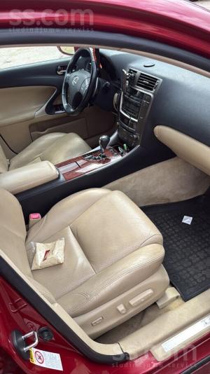 Sarkans Lexus IS 2007 Rīga, ar dzinēja tilpumu 2.50 L un nobraukumu 244 tūkst. km par 4500 €, foto 6 vietnē AUTOMOTO.COM.LV