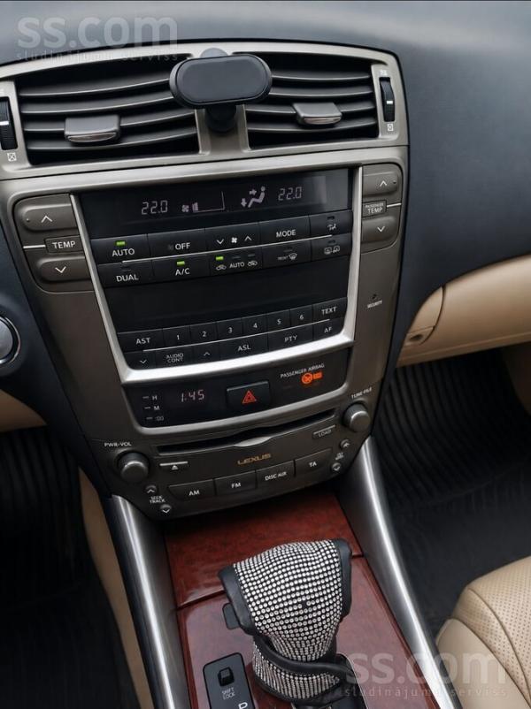 Sarkans Lexus IS 2007 Rīga, ar dzinēja tilpumu 2.50 L un nobraukumu 273 tūkst. km par 3000 €, foto 6 vietnē AUTOMOTO.COM.LV