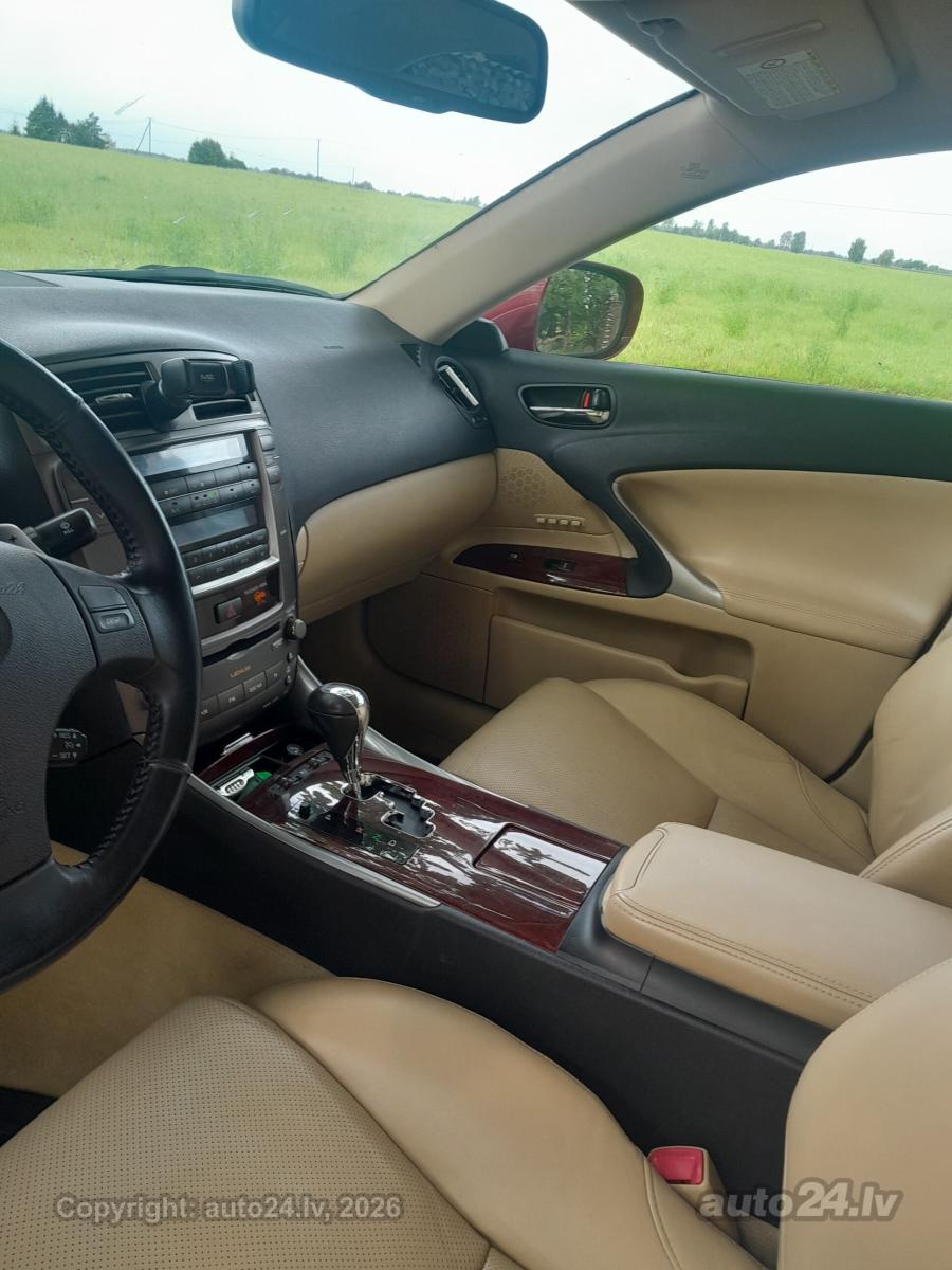Sarkans Lexus IS 2008 Rakvere, ar dzinēja tilpumu 2.50 L un nobraukumu 224 tūkst. km par 6999 €, foto 14 vietnē AUTOMOTO.COM.LV