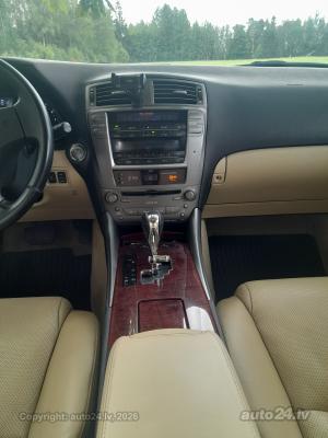 Sarkans Lexus IS 2008 Rakvere, ar dzinēja tilpumu 2.50 L un nobraukumu 224 tūkst. km par 6999 €, foto 15 vietnē AUTOMOTO.COM.LV