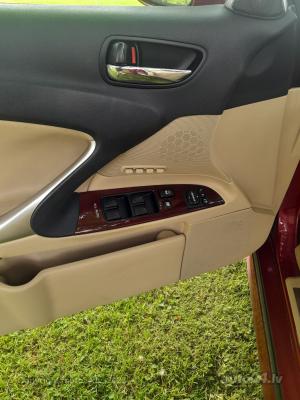 Sarkans Lexus IS 2008 Rakvere, ar dzinēja tilpumu 2.50 L un nobraukumu 224 tūkst. km par 6999 €, foto 16 vietnē AUTOMOTO.COM.LV