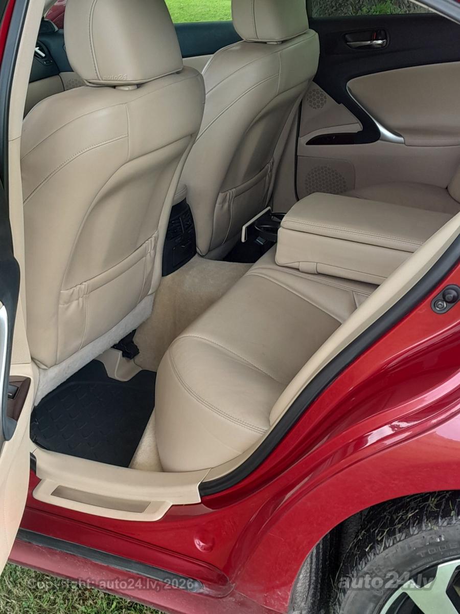Sarkans Lexus IS 2008 Rakvere, ar dzinēja tilpumu 2.50 L un nobraukumu 224 tūkst. km par 6999 €, foto 20 vietnē AUTOMOTO.COM.LV