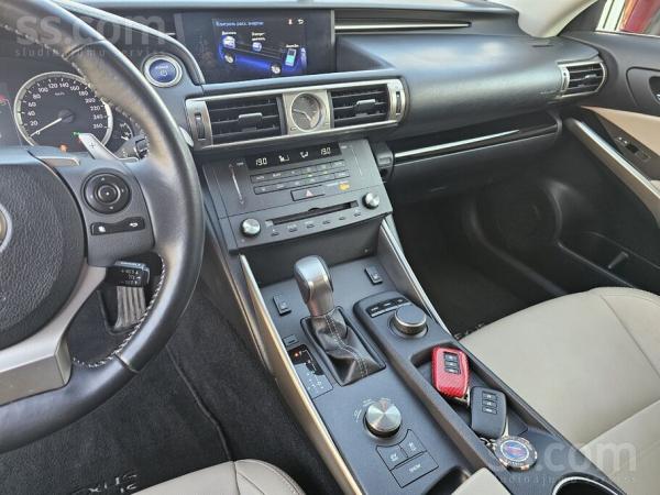 Sarkans Lexus IS 2015 Rīga, ar dzinēja tilpumu 2.50 L un nobraukumu 0 tūkst. km par 18800 €, foto 8 vietnē AUTOMOTO.COM.LV