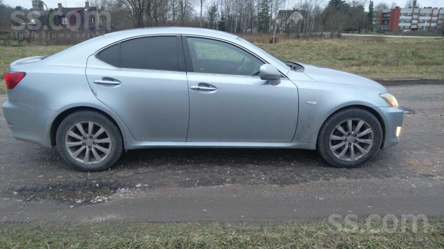 Lexus IS 2005 Ogre, ar dzinēja tilpumu 2.20 L un nobraukumu 278 tūkst. km par 2600 €, foto 3 vietnē AUTOMOTO.COM.LV