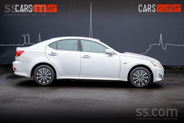 Lexus IS 2006 Rīga, ar dzinēja tilpumu 2.20 L un nobraukumu 355 tūkst. km par 4490 €, foto 4 vietnē AUTOMOTO.COM.LV