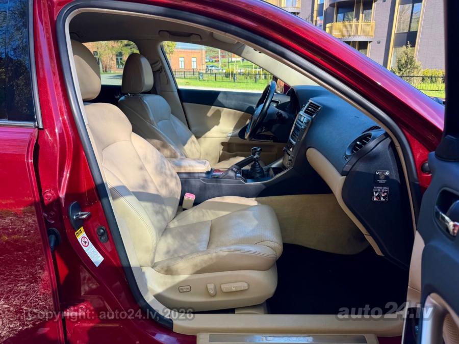 Lexus IS 2006 Tallina, ar dzinēja tilpumu 2.20 L un nobraukumu 225 tūkst. km par 3999 €, foto 7 vietnē AUTOMOTO.COM.LV