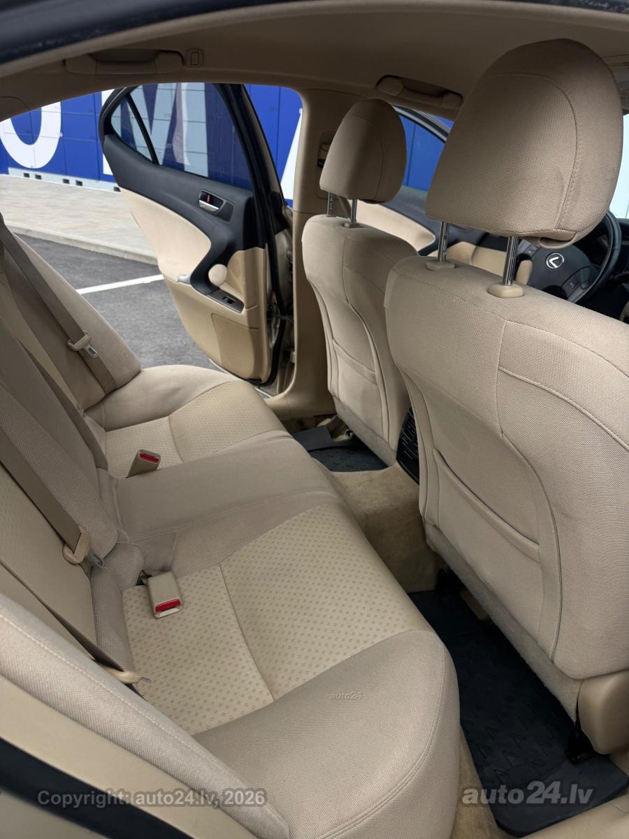 Lexus IS 2006 Tallina, ar dzinēja tilpumu 2.20 L un nobraukumu 268 tūkst. km par 2398 €, foto 15 vietnē AUTOMOTO.COM.LV