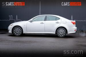 Lexus IS 2006 in Riga, with an engine capacity of 2.20 L and mileage of 355 thousand km for 4490 €, photo 6 on AUTOMOTO.COM.LV