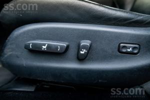 Lexus IS 2006 in Riga, with an engine capacity of 2.20 L and mileage of 355 thousand km for 4490 €, photo 15 on AUTOMOTO.COM.LV