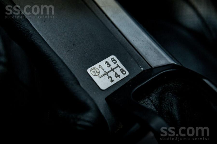Lexus IS 2006 in Riga, with an engine capacity of 2.20 L and mileage of 355 thousand km for 4490 €, photo 18 on AUTOMOTO.COM.LV