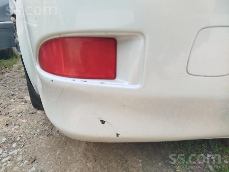 Lexus IS 2006 Jelgava, ar dzinēja tilpumu 2.20 L un nobraukumu 336 tūkst. km par 700 €, foto 16 vietnē AUTOMOTO.COM.LV