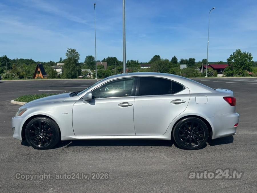 Lexus IS 2006 in Narva, with an engine capacity of 2.50 L and mileage of 340 thousand km for 2990 €, photo 7 on AUTOMOTO.COM.LV