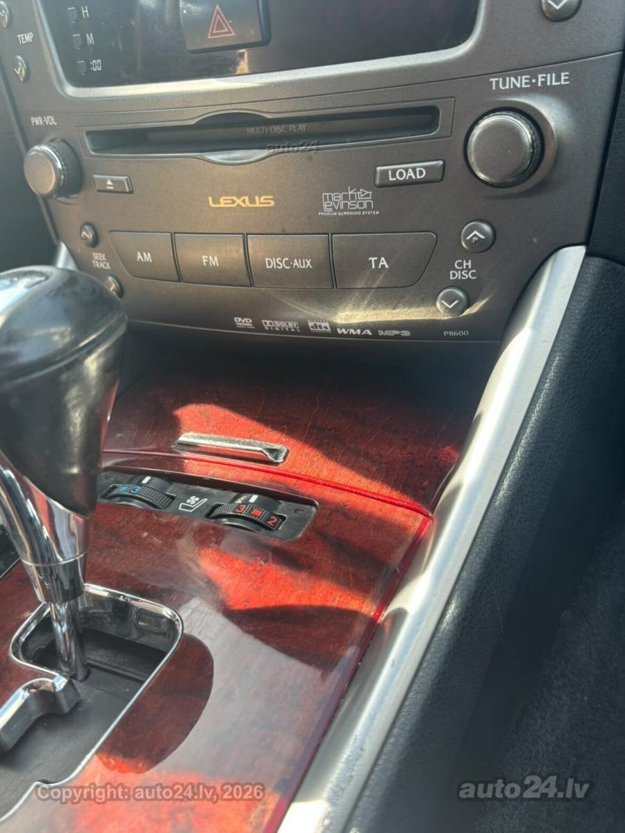 Lexus IS 2006 in Narva, with an engine capacity of 2.50 L and mileage of 340 thousand km for 2990 €, photo 10 on AUTOMOTO.COM.LV