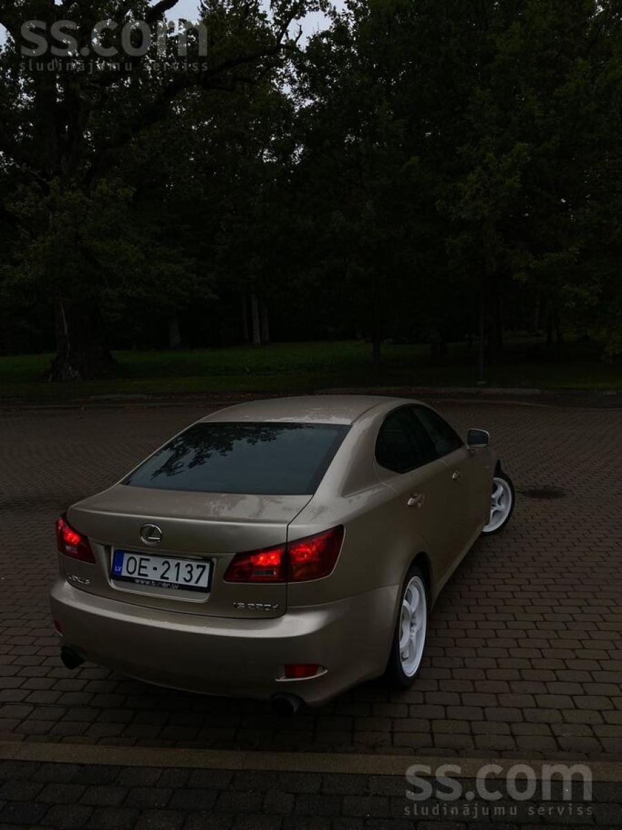 Lexus IS 2006 Talsi, ar dzinēja tilpumu 2.20 L un nobraukumu 290 tūkst. km par 10000 €, foto 1 vietnē AUTOMOTO.COM.LV