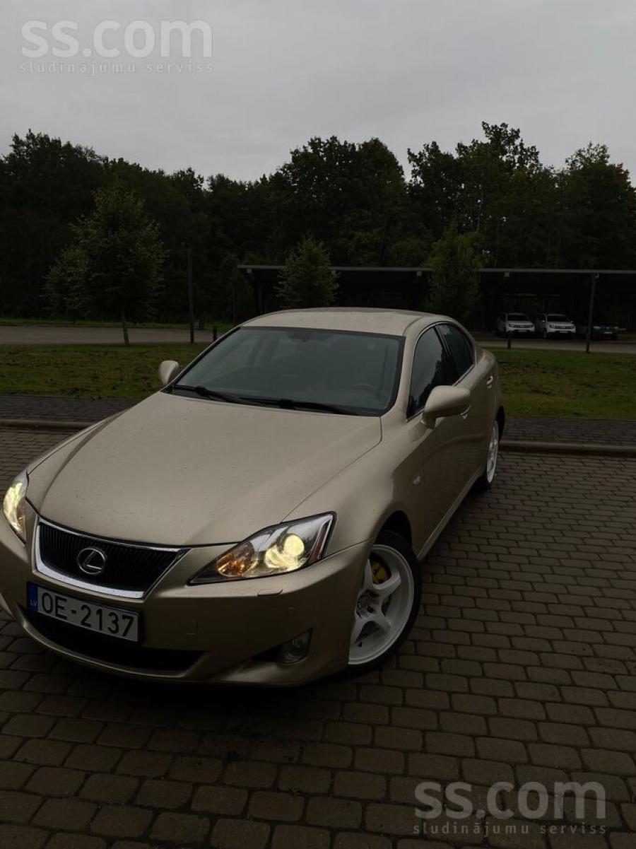 Lexus IS 2006 Talsi, ar dzinēja tilpumu 2.20 L un nobraukumu 290 tūkst. km par 10000 €, foto 4 vietnē AUTOMOTO.COM.LV