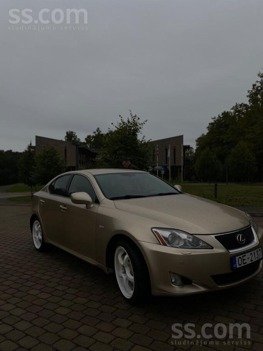 Lexus IS 2006 Talsi, ar dzinēja tilpumu 2.20 L un nobraukumu 290 tūkst. km par 10000 €, foto 5 vietnē AUTOMOTO.COM.LV