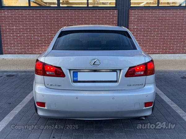 Lexus IS 2006 Tallina, ar dzinēja tilpumu 2.20 L un nobraukumu 277 tūkst. km par 4500 €, foto 5 vietnē AUTOMOTO.COM.LV