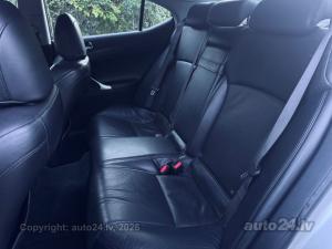 Lexus IS 2006 Tallina, ar dzinēja tilpumu 2.20 L un nobraukumu 277 tūkst. km par 4500 €, foto 9 vietnē AUTOMOTO.COM.LV