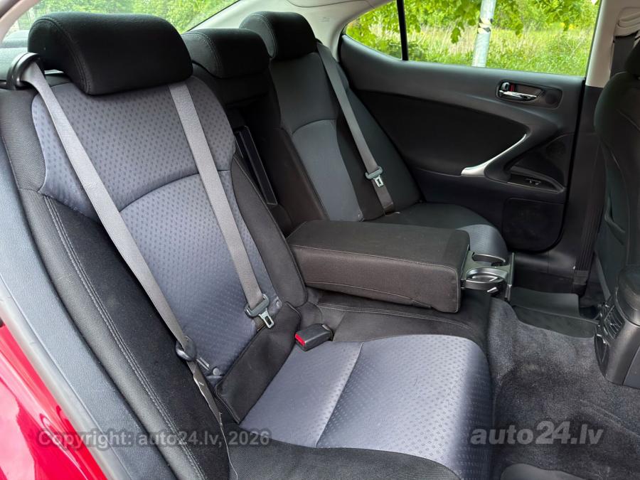 Lexus IS 2007 in Tallinn, with an engine capacity of 2.50 L and mileage of 206 thousand km for 5395 €, photo 19 on AUTOMOTO.COM.LV