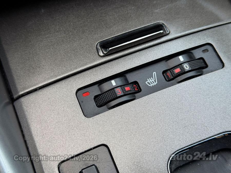 Lexus IS 2007 in Tallinn, with an engine capacity of 2.50 L and mileage of 206 thousand km for 5395 €, photo 26 on AUTOMOTO.COM.LV