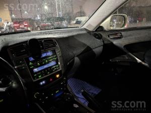 Lexus IS 2007 in Dobele, with an engine capacity of 2.20 L and mileage of 392 thousand km for 2500 €, photo 7 on AUTOMOTO.COM.LV