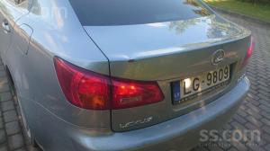 Lexus IS 2007 Rīga, ar dzinēja tilpumu 2.20 L un nobraukumu 378 tūkst. km par 2850 €, foto 9 vietnē AUTOMOTO.COM.LV