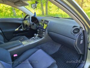 Lexus IS 2007 in Tallinn, with an engine capacity of 2.50 L and mileage of 236 thousand km for 4900 €, photo 10 on AUTOMOTO.COM.LV