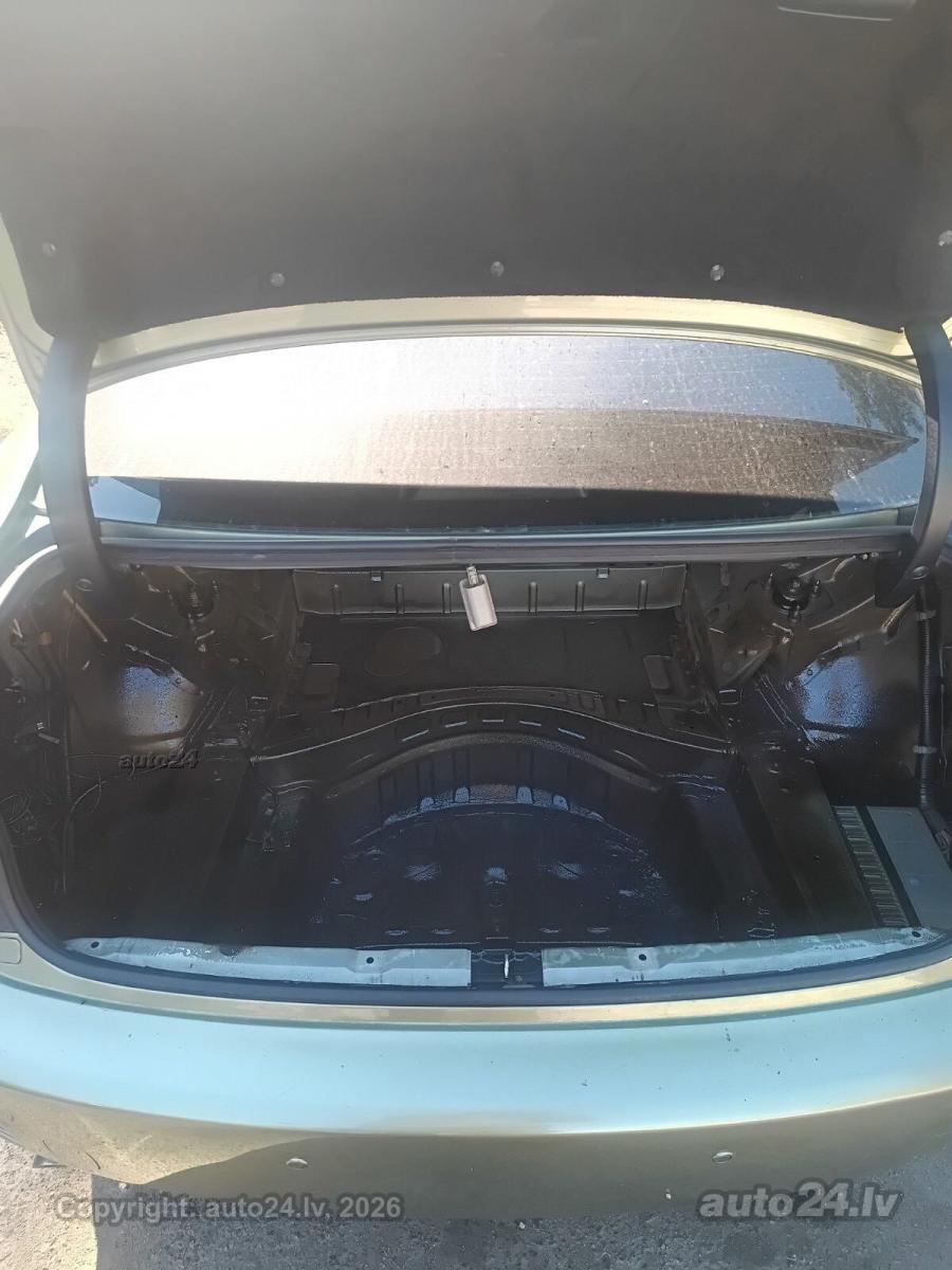 Lexus IS 2007 in Tallinn, with an engine capacity of 2.50 L and mileage of 236 thousand km for 4900 €, photo 20 on AUTOMOTO.COM.LV