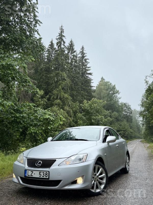 Lexus IS 2008 in Cesis, with an engine capacity of 2.20 L and mileage of 393 thousand km for 3300 €, photo 2 on AUTOMOTO.COM.LV