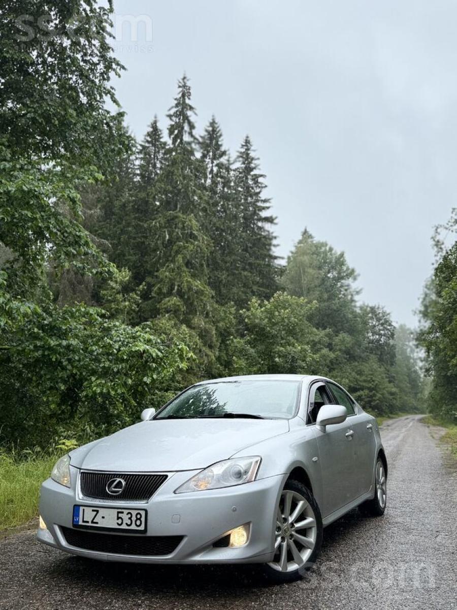 Lexus IS 2008 in Cesis, with an engine capacity of 2.20 L and mileage of 393 thousand km for 3300 €, photo 2 on AUTOMOTO.COM.LV
