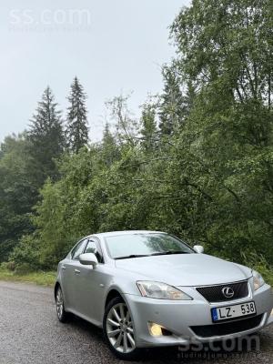 Lexus IS 2008 in Cesis, with an engine capacity of 2.20 L and mileage of 393 thousand km for 3300 €, photo 4 on AUTOMOTO.COM.LV