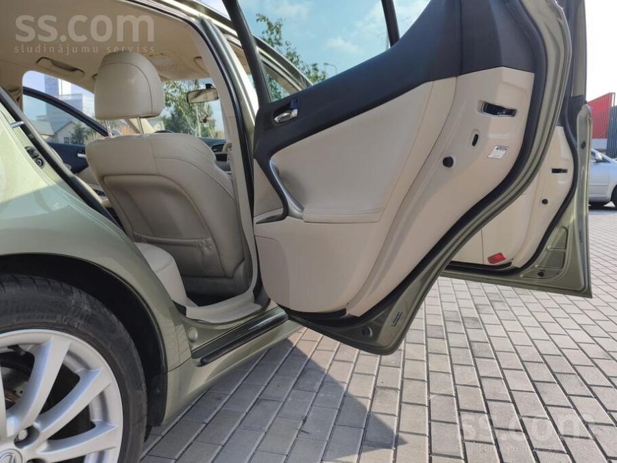 Lexus IS 2008 Rīga, ar dzinēja tilpumu 2.50 L un nobraukumu 280 tūkst. km par 5500 €, foto 10 vietnē AUTOMOTO.COM.LV