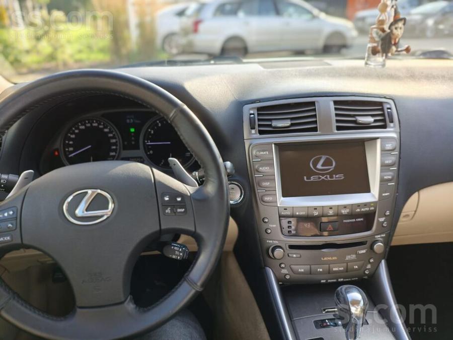 Lexus IS 2008 in Riga, with an engine capacity of 2.50 L and mileage of 280 thousand km for 5500 €, photo 13 on AUTOMOTO.COM.LV