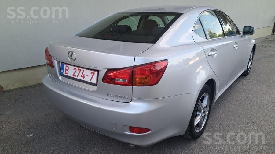 Lexus IS 2009 in Ogre, with an engine capacity of 2.20 L and mileage of 206 thousand km for 4550 €, photo 5 on AUTOMOTO.COM.LV