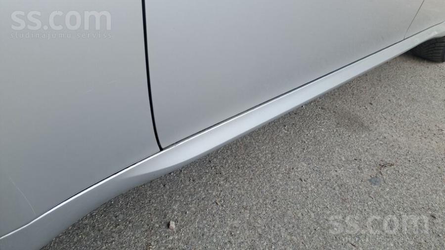 Lexus IS 2009 in Ogre, with an engine capacity of 2.20 L and mileage of 206 thousand km for 4550 €, photo 10 on AUTOMOTO.COM.LV