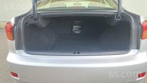 Lexus IS 2009 in Ogre, with an engine capacity of 2.20 L and mileage of 206 thousand km for 4550 €, photo 17 on AUTOMOTO.COM.LV