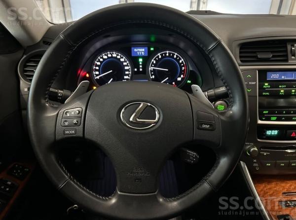 Lexus IS 2009 Rīga, ar dzinēja tilpumu 2.50 L un nobraukumu 174 tūkst. km par 6790 €, foto 5 vietnē AUTOMOTO.COM.LV
