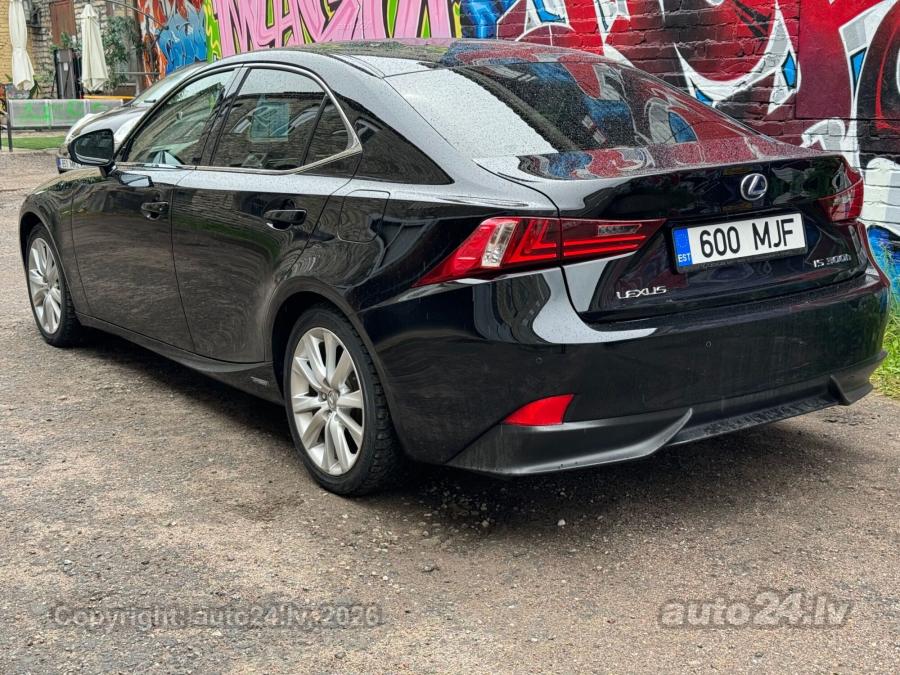 Lexus IS 2013 in Tallinn, with an engine capacity of 2.50 L and mileage of 124 thousand km for 15990 €, photo 8 on AUTOMOTO.COM.LV