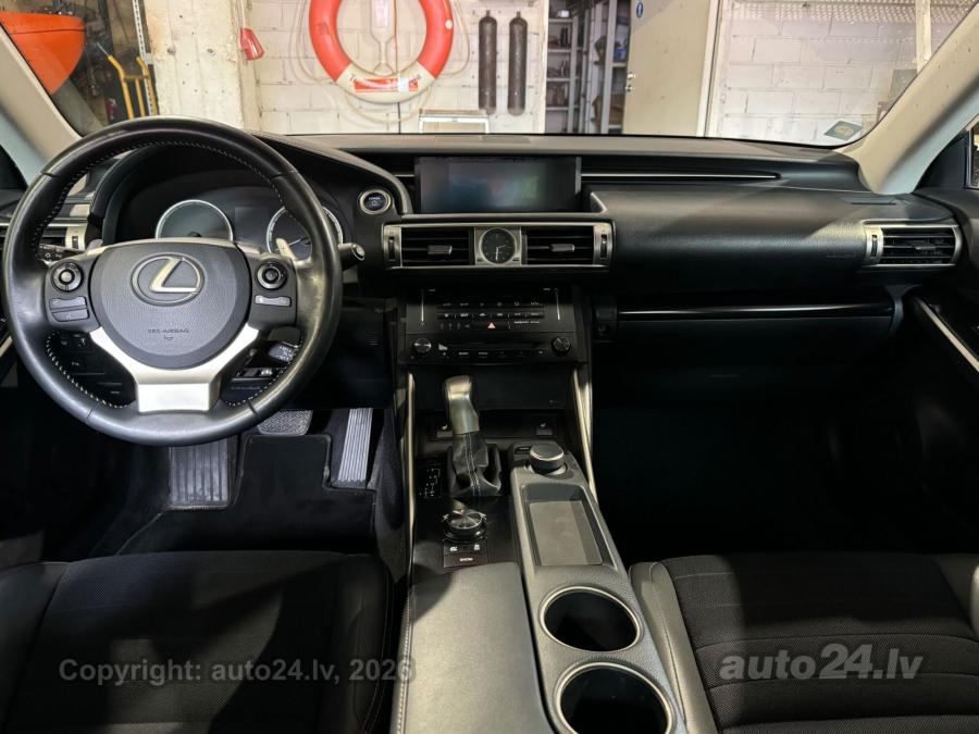 Lexus IS 2013 in Tallinn, with an engine capacity of 2.50 L and mileage of 124 thousand km for 15990 €, photo 10 on AUTOMOTO.COM.LV