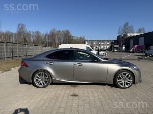 Lexus IS 2017 in Riga, with an engine capacity of 2.50 L and mileage of 268 thousand km for 13150 €, photo 3 on AUTOMOTO.COM.LV