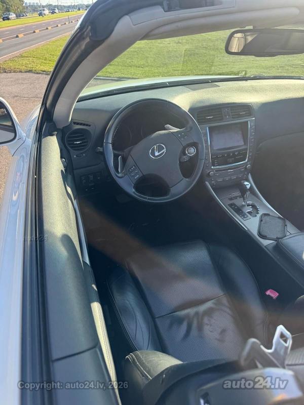 Balts Lexus IS 2010 Tallina, ar dzinēja tilpumu 2.50 L un nobraukumu 189 tūkst. km par 17500 €, foto 7 vietnē AUTOMOTO.COM.LV