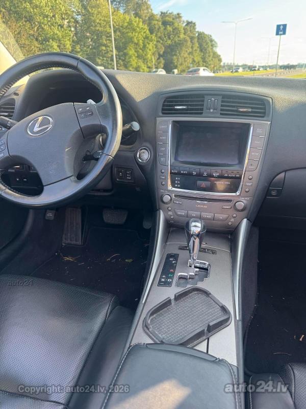 Balts Lexus IS 2010 Tallina, ar dzinēja tilpumu 2.50 L un nobraukumu 189 tūkst. km par 17500 €, foto 11 vietnē AUTOMOTO.COM.LV