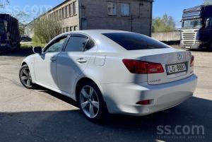 Balts Lexus IS 2006 Rīga, ar dzinēja tilpumu 2.20 L un nobraukumu 324 tūkst. km par 3550 €, foto 4 vietnē AUTOMOTO.COM.LV