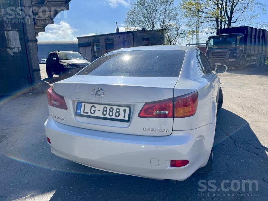 Balts Lexus IS 2006 Rīga, ar dzinēja tilpumu 2.20 L un nobraukumu 324 tūkst. km par 3550 €, foto 9 vietnē AUTOMOTO.COM.LV