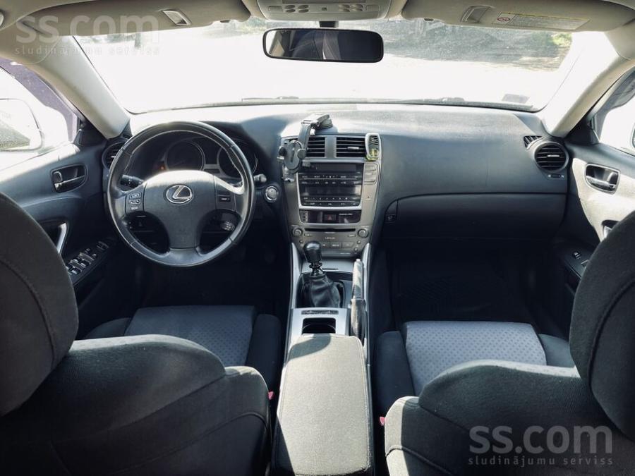 Balts Lexus IS 2006 Rīga, ar dzinēja tilpumu 2.20 L un nobraukumu 324 tūkst. km par 3550 €, foto 14 vietnē AUTOMOTO.COM.LV