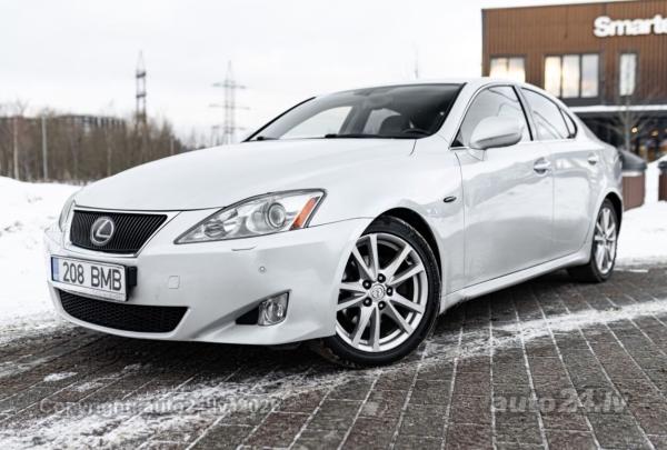 White Lexus IS 2006 in Tallinn, with an engine capacity of 2.50 L and mileage of 322 thousand km for 4400 €, photo 1 on AUTOMOTO.COM.LV
