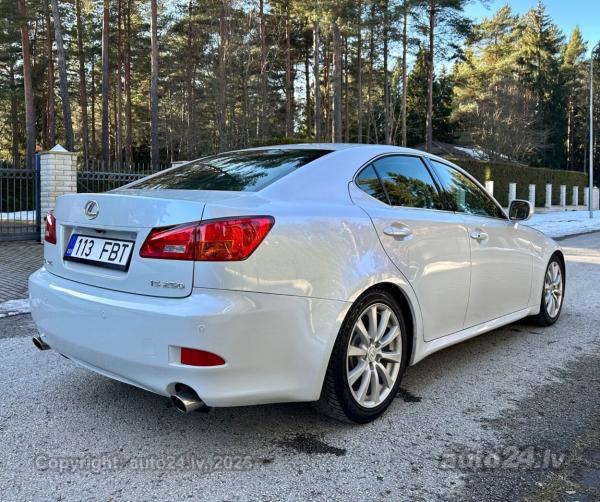 Balts Lexus IS 2006 Tallina, ar dzinēja tilpumu 2.50 L un nobraukumu 196 tūkst. km par 8990 €, foto 6 vietnē AUTOMOTO.COM.LV