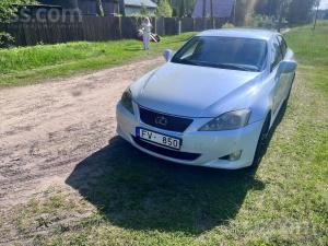 White Lexus IS 2006 in Riga, with an engine capacity of 2.50 L and mileage of 263 thousand km for 3200 €, photo 11 on AUTOMOTO.COM.LV