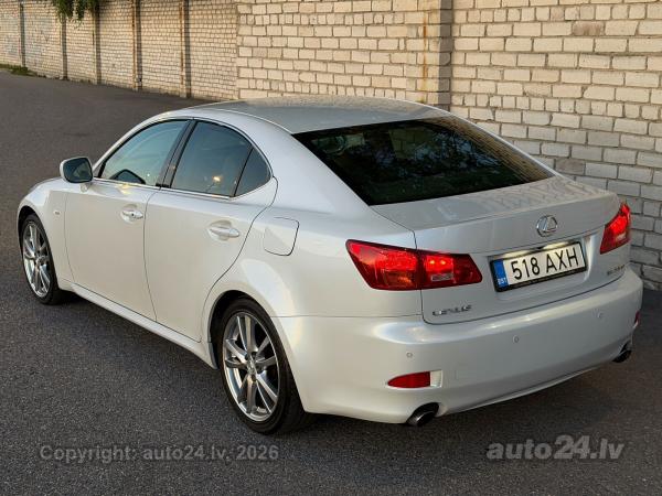 Balts Lexus IS 2006 Tallina, ar dzinēja tilpumu 2.50 L un nobraukumu 198 tūkst. km par 6990 €, foto 8 vietnē AUTOMOTO.COM.LV